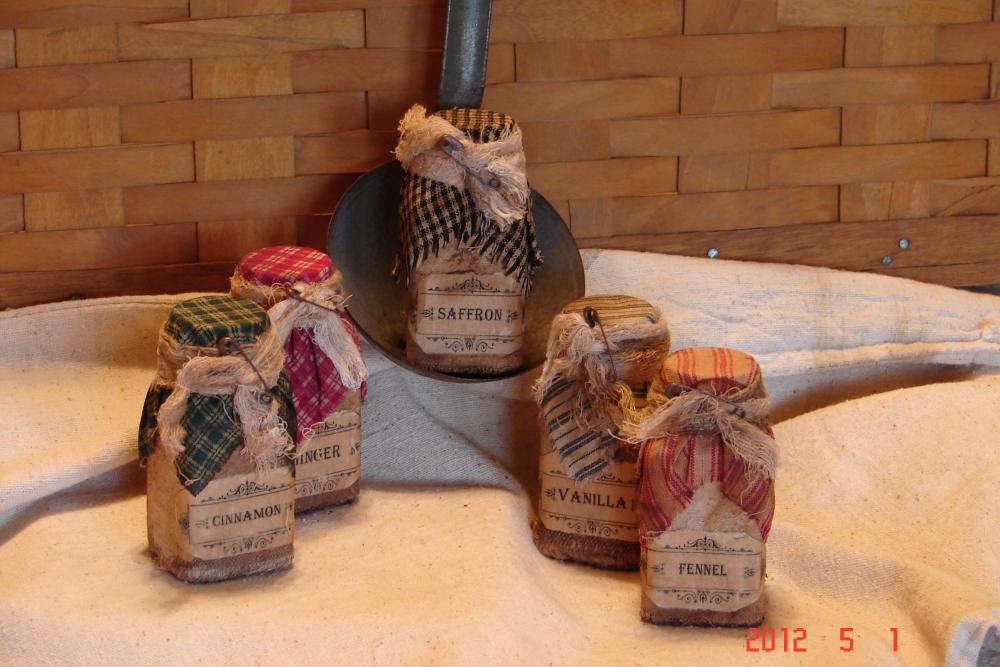 Primitive Spice Jars Set Of 5 on Luulla
