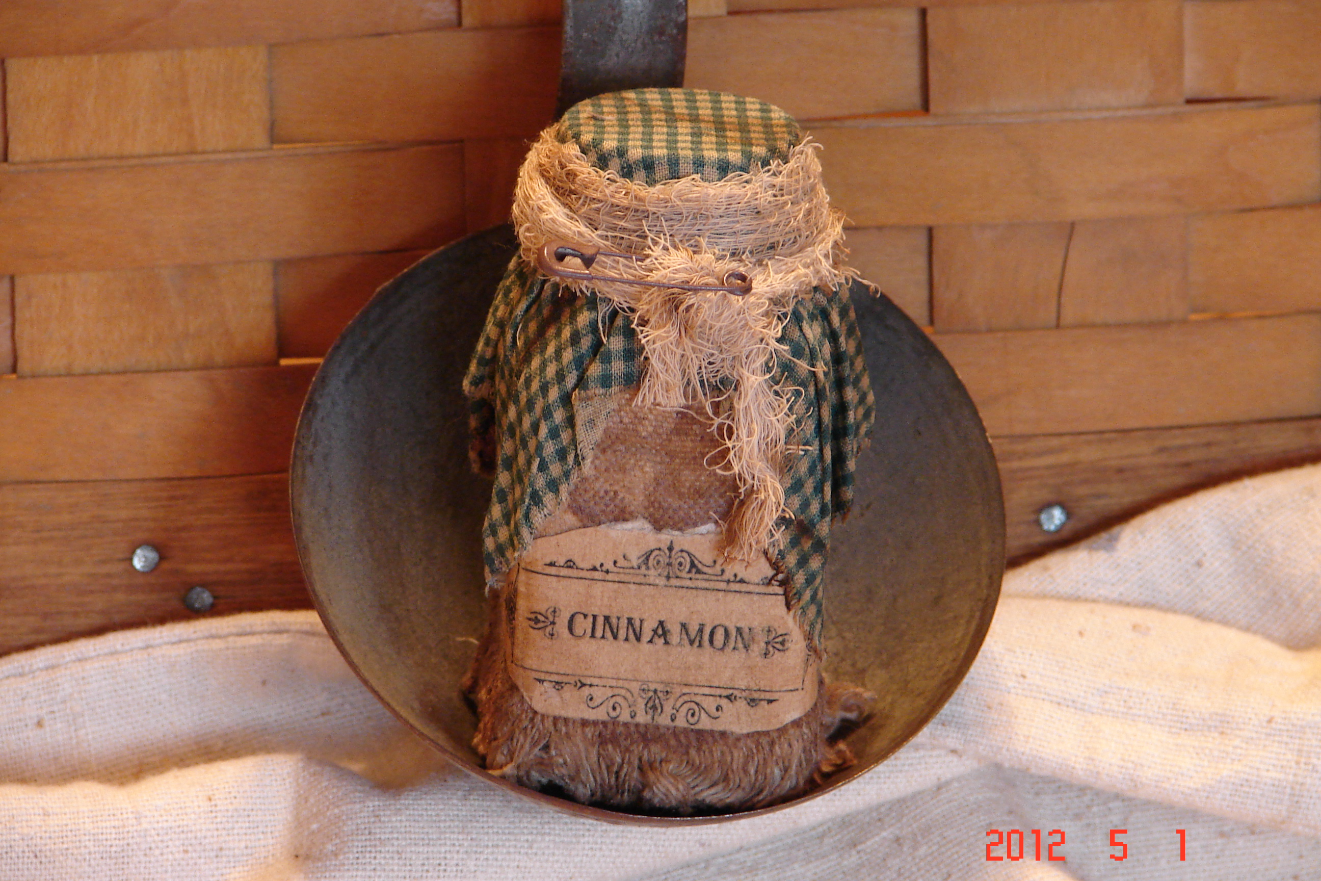 Primitive Spice Jars Set Of 5 on Luulla